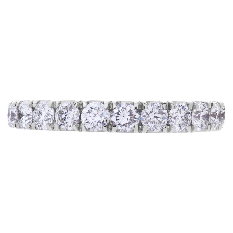 Semi Eternity Diamond ring in 18k white gold For Sale at 1stDibs