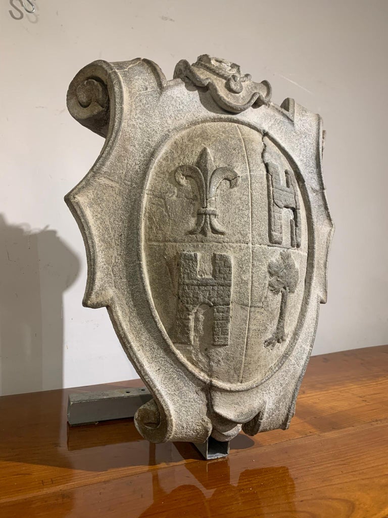 Serena Stone Heraldic Coat of Arms For Sale at 1stDibs