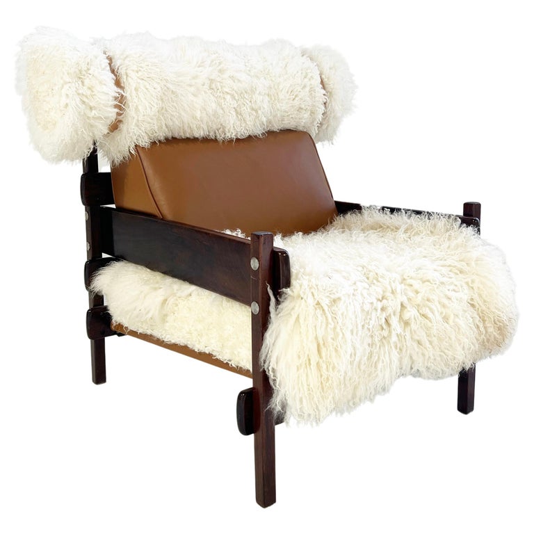 Sergio Rodrigues for Oca Tonico Chair Restored in Gotland Sheepskin and ...