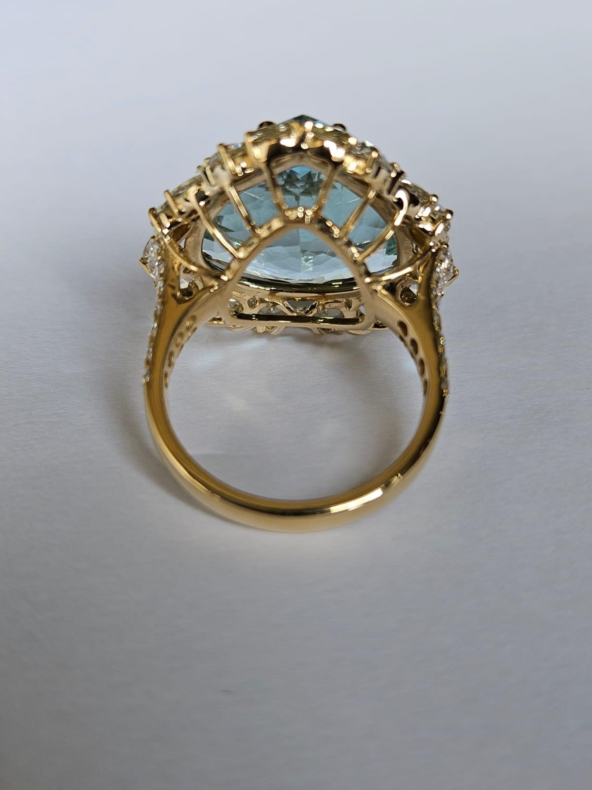 Set in 18K Gold, 13.21 carats, Aquamarine and Rose Cut Diamonds ...