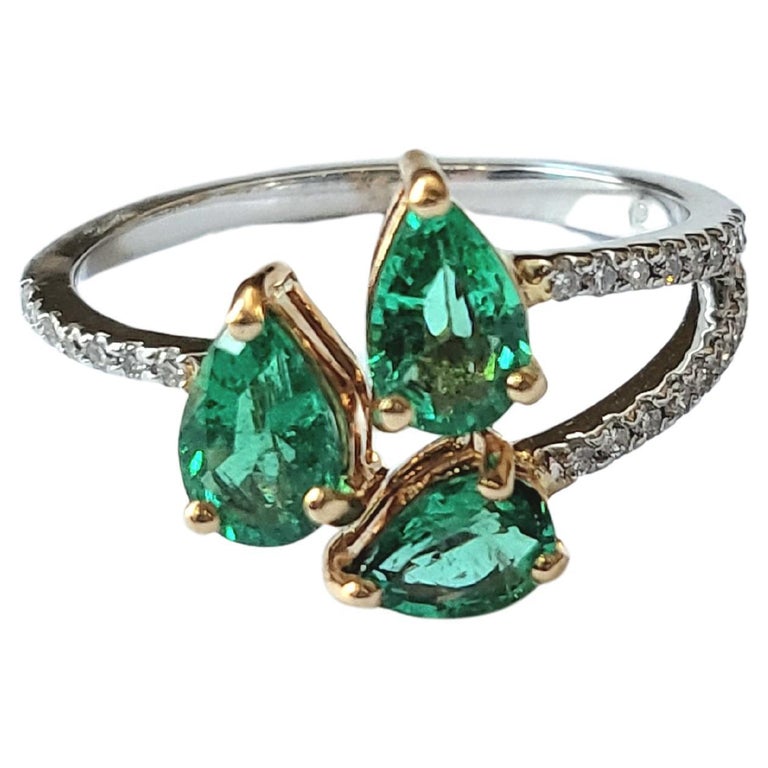 Bague cocktail en or 18 carats, émeraudes naturelles de Zambie et ...