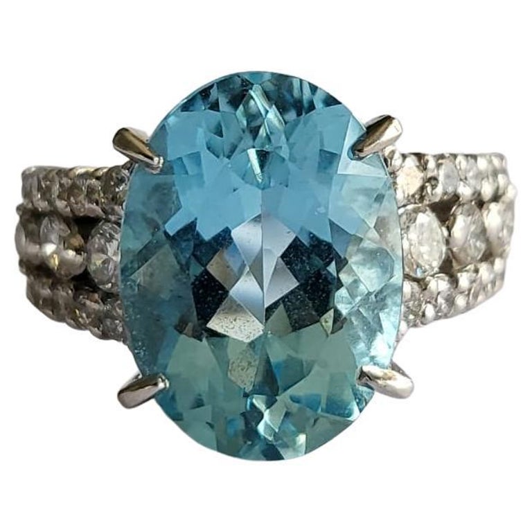 Set in Platinum 900, 5.35 Carats Aquamarine and Diamonds Cocktail ...
