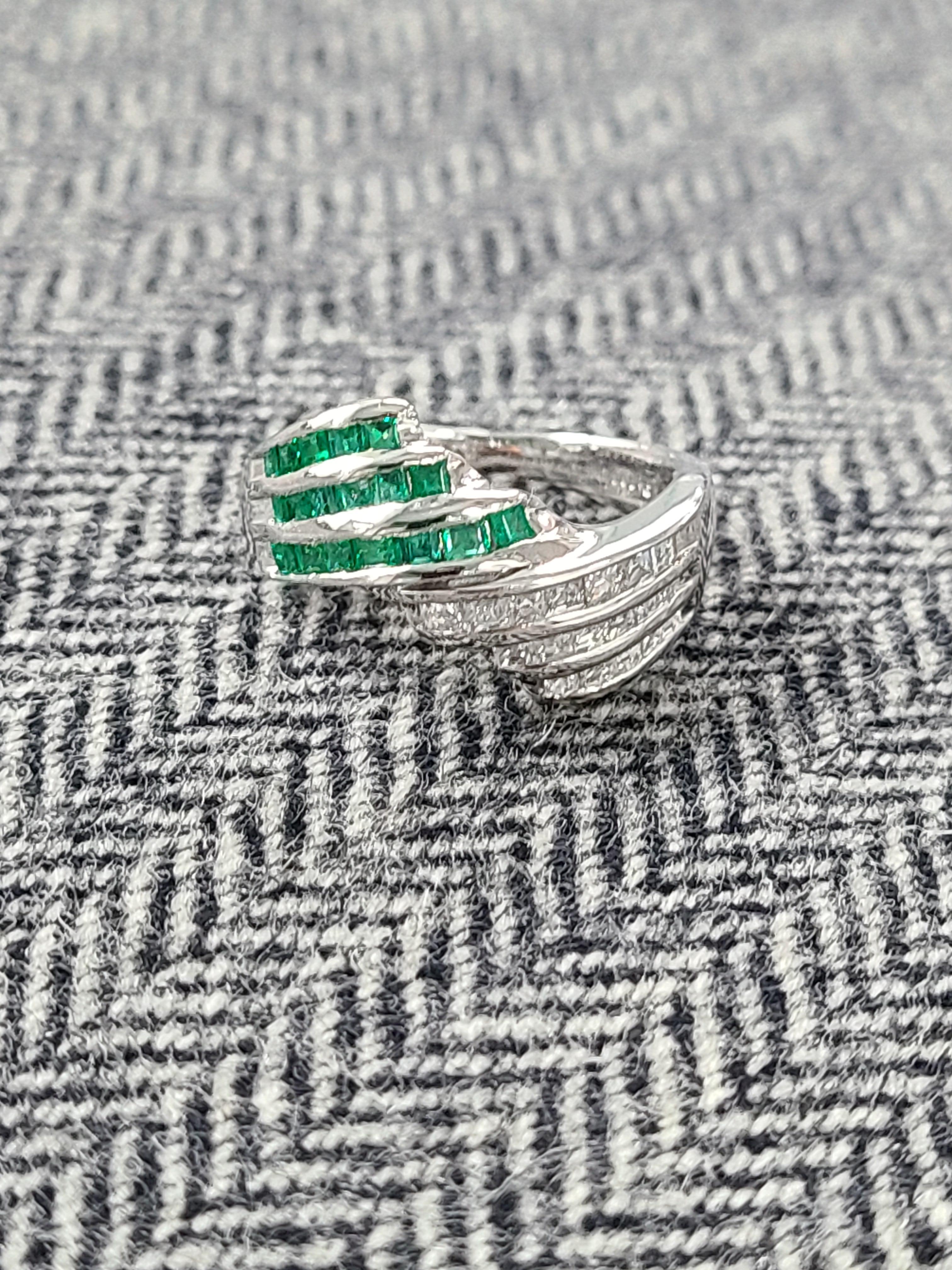 Platinum PT 900 Emerald Ring with Diamonds For Sale at 1stDibs | 900 pt
