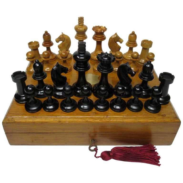 Set Jacques Staunton French Polished Boxwood Ebony Chess Set Pieces in ...