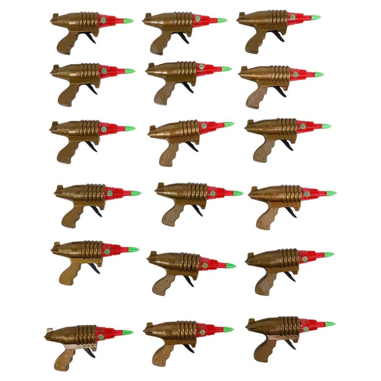 Set of 18 Original Iconic Razer Ray Guns For Sale at 1stDibs