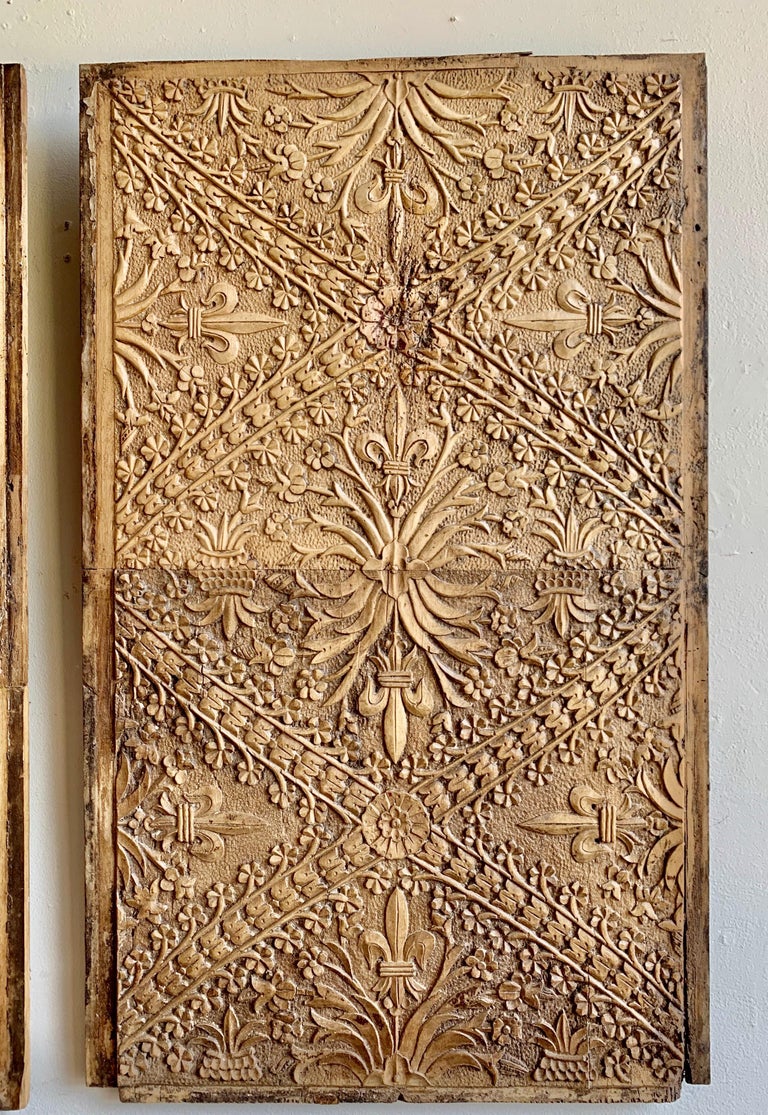 Set of 18th Century Spanish Carved Panels For Sale at 1stDibs