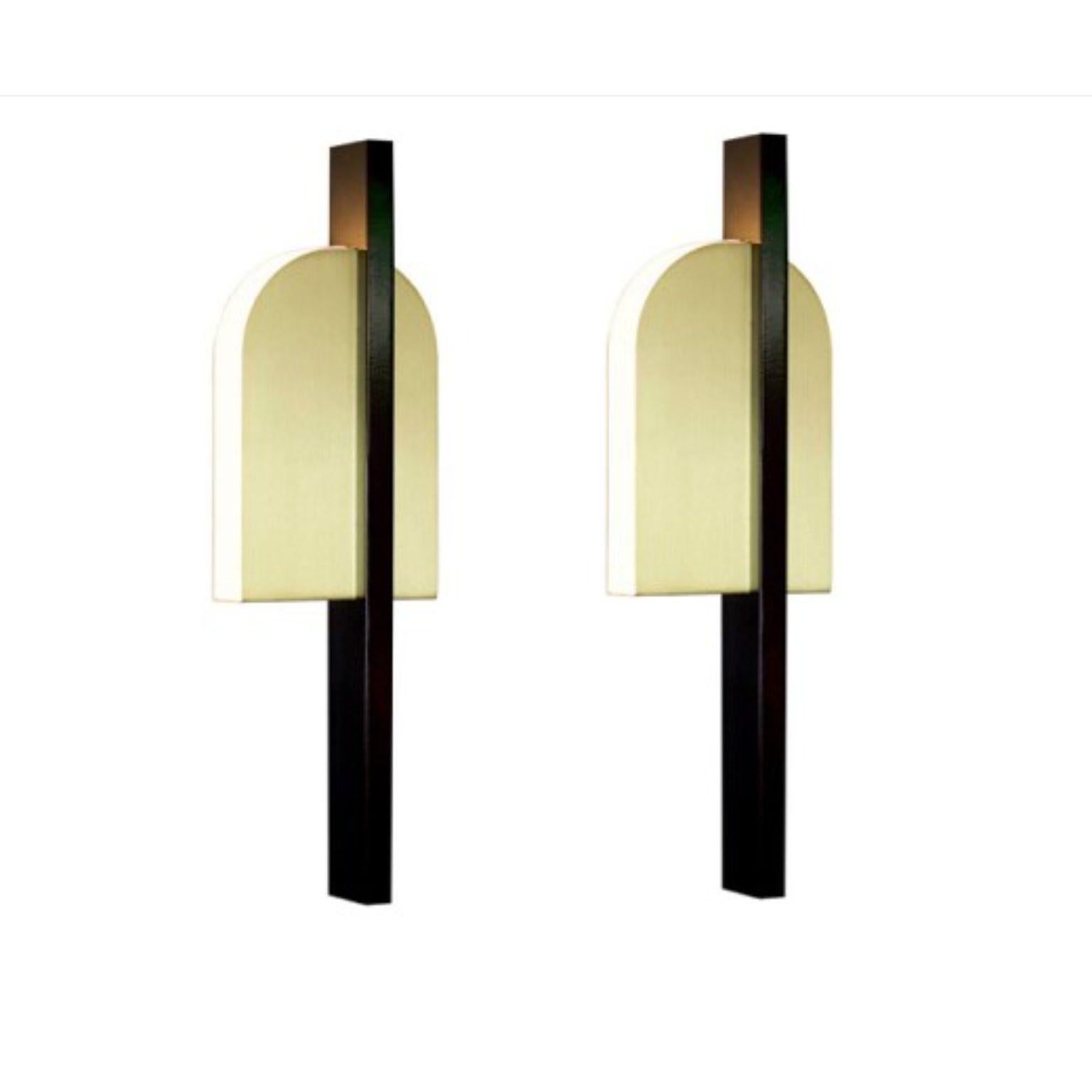 Set of 2 Brass Single Wall Lights by Square in Circle For Sale at 1stDibs