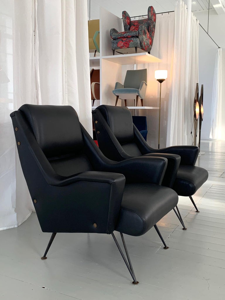 Set of 2 Italian Minotti Leather Chairs with Patinated Brass Legs ...