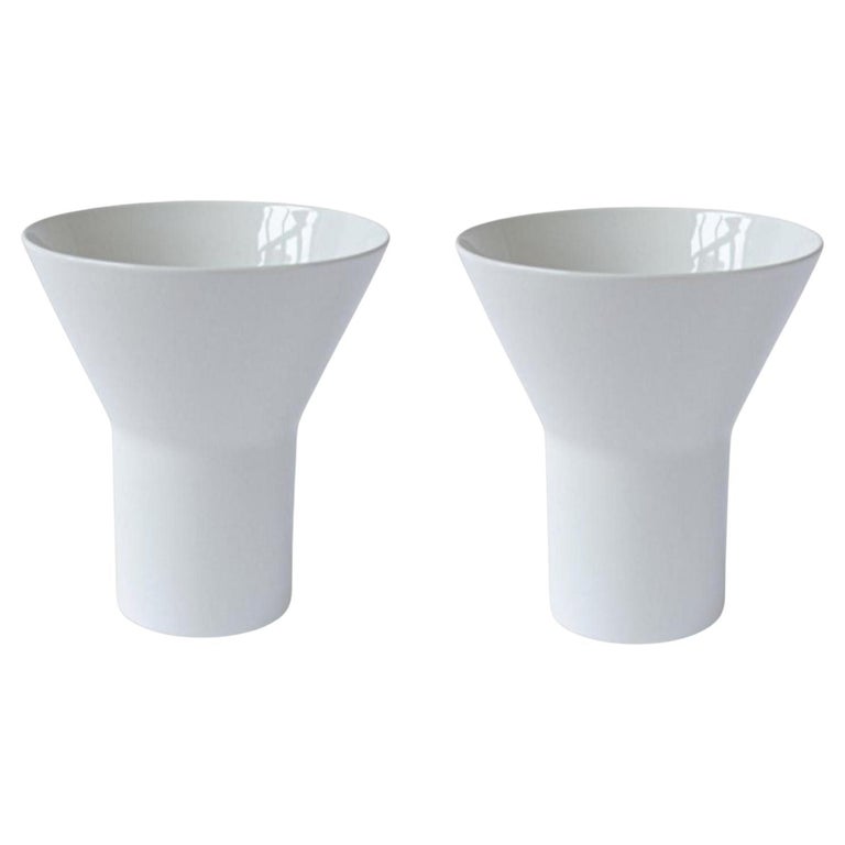 Set of 2 Medium White Ceramic KYO Vases by Mazo Design For Sale at 1stDibs