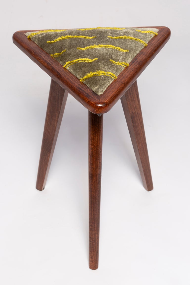 Set of 2 Mid-Century Style Triangle Stools in Nouvelles Vagues, Vintola ...