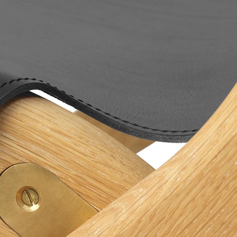 Set Of 2 Natural Oiled Oak and Black Leather Saxe Chairs by Lassen For ...