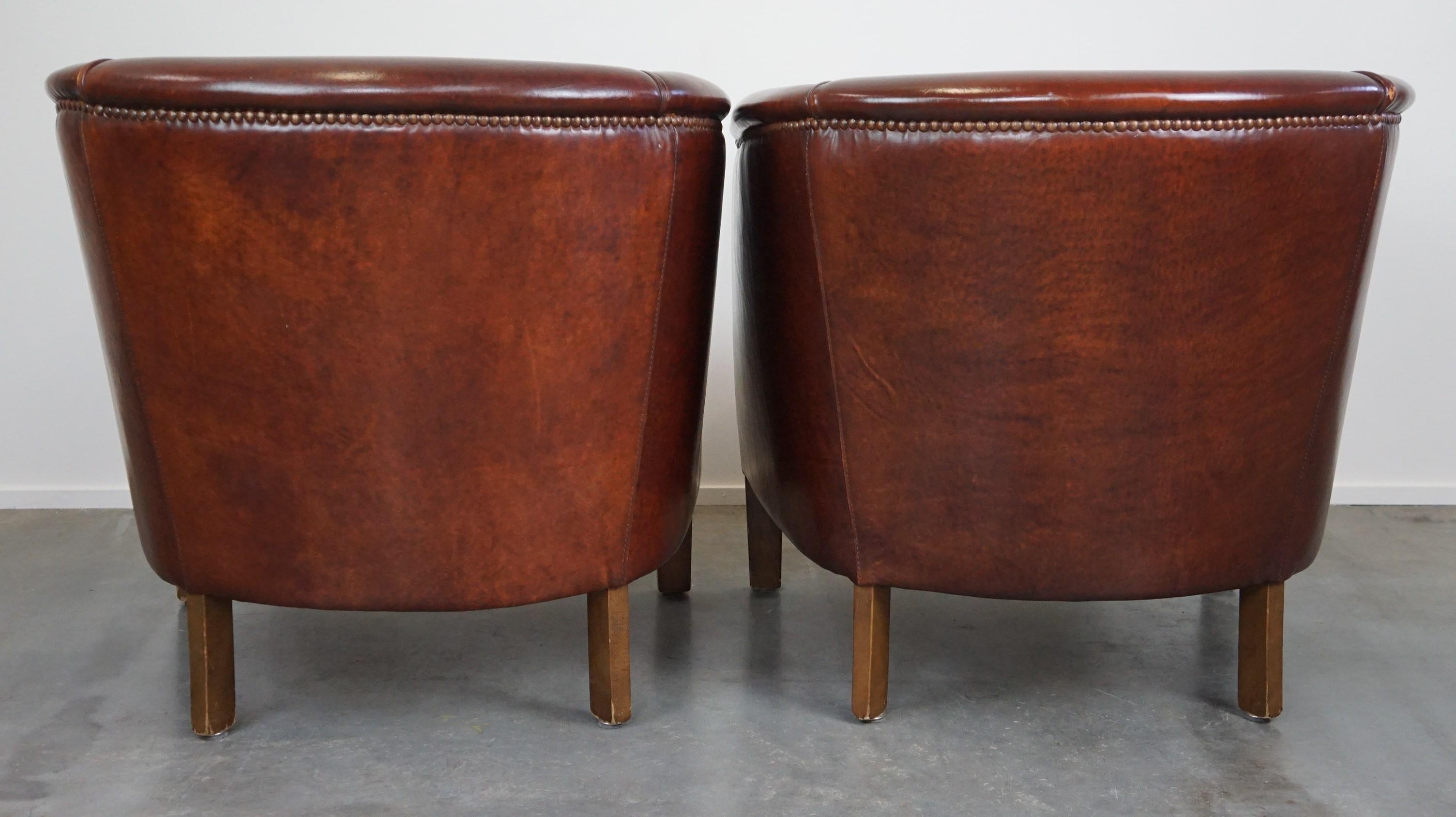 Set of 2 sleek, subtle sheep leather design club chairs with great ...