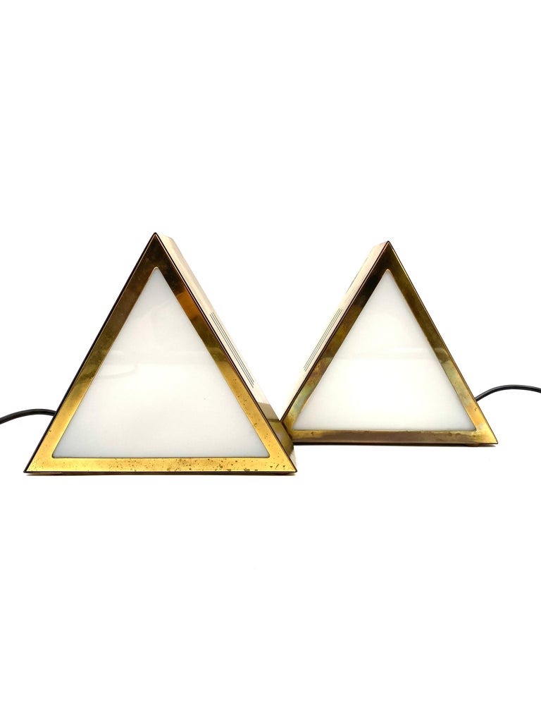 Set of 2 Triangular Brass Table Lamps, Italy, 1970s For Sale at 1stDibs