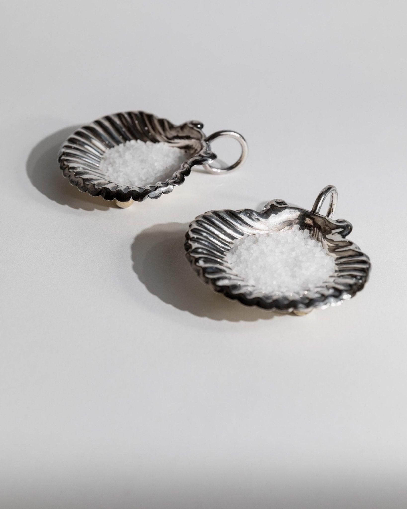 Set of 2 Vintage Shell Bowls with Italian Design, 1960s For Sale at 1stDibs