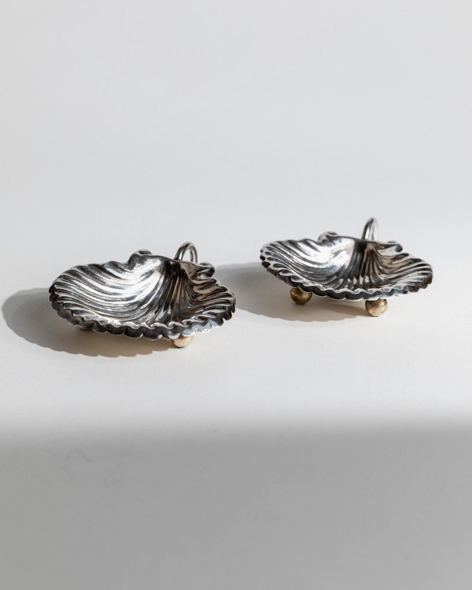 Set of 2 Vintage Shell Bowls with Italian Design, 1960s For Sale at 1stDibs