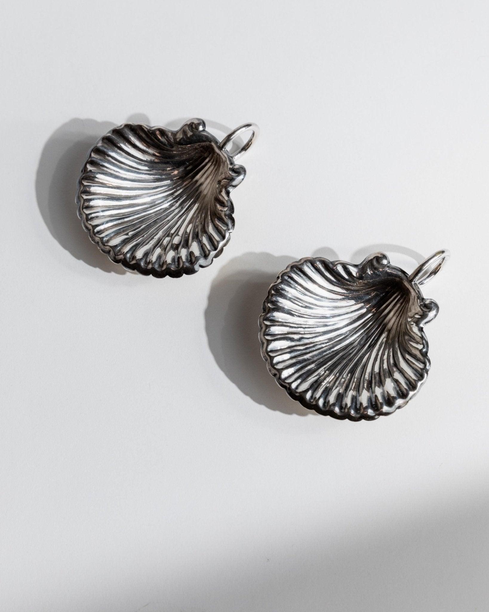 Set of 2 Vintage Shell Bowls with Italian Design, 1960s For Sale at 1stDibs