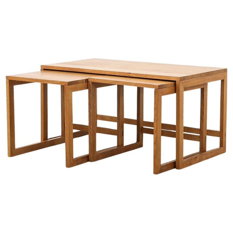 Set of 3 Oak Nesting Tables For Sale at 1stDibs