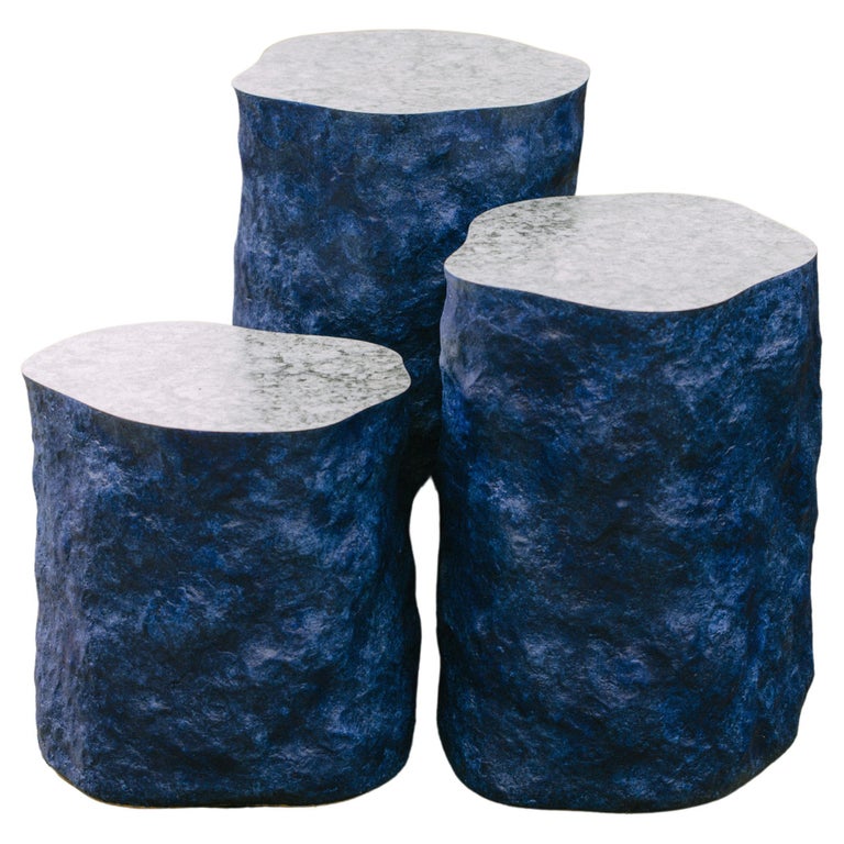 Set aus 3 Piedra-Sockeln von Algo Studio im Angebot bei 1stDibs