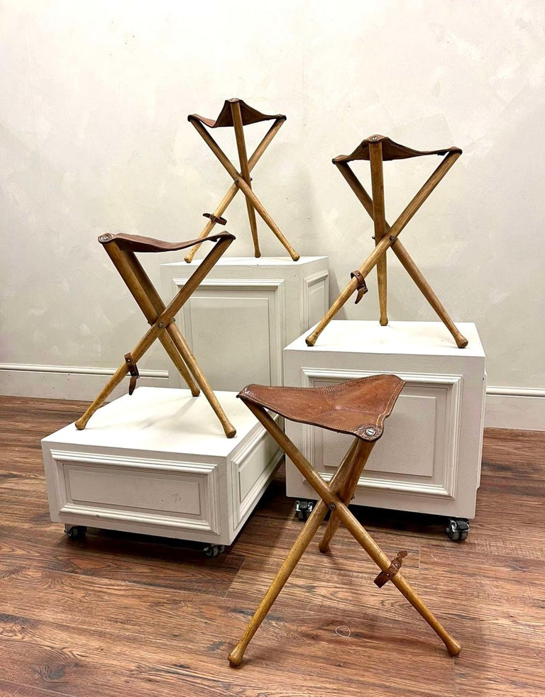 Set of 4, Attractive Beech and Tan Leather Shoot Stools For Sale at 1stDibs