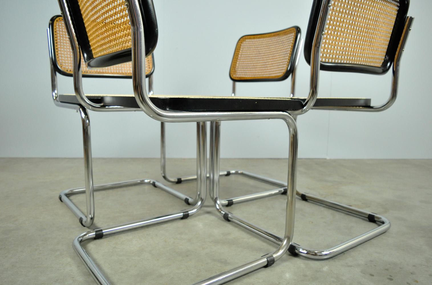 Set of 4 Cesca dining table chairs, made in Italy, 90s For Sale at 1stDibs