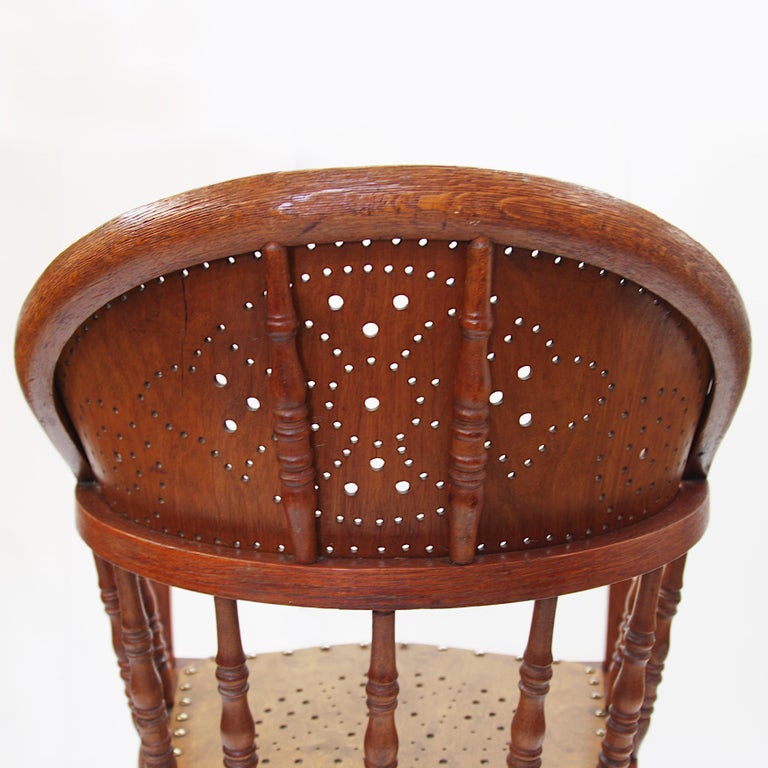 Set of 4 Early 20th Century Vintage Oak Spindle Back Captain Firehouse ...