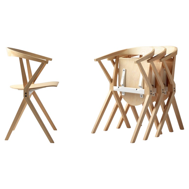 Set of 4 Foldable B Chairs With Varnished In Natural Ash Finish For ...