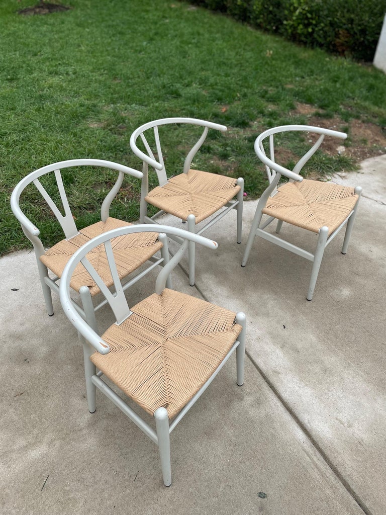 Set of 4 Hans Wegner Wishbone Chairs For Sale at 1stDibs