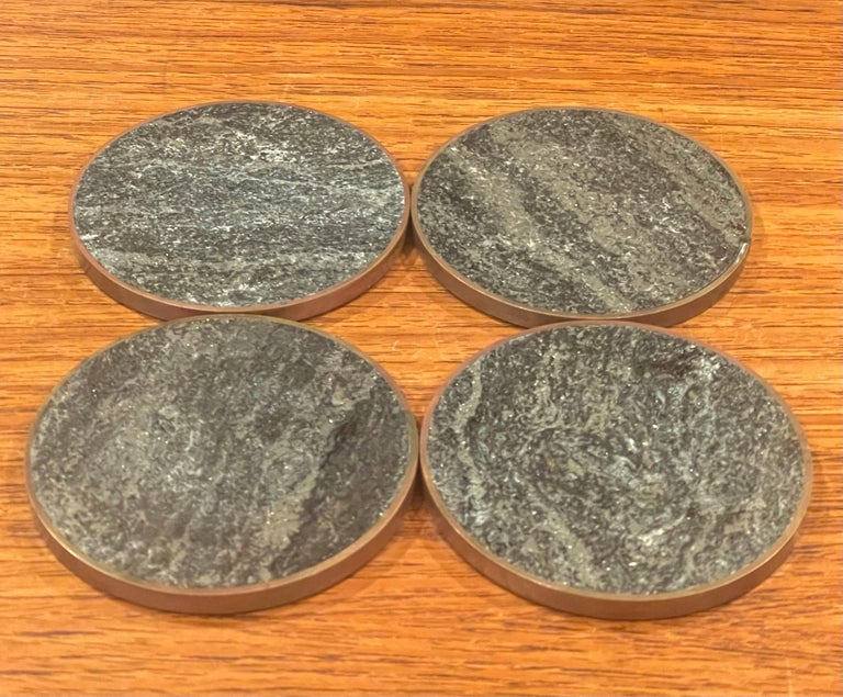 Set von 4 MCM-Untersetzern aus Messing und Marmor von Saulo für ...