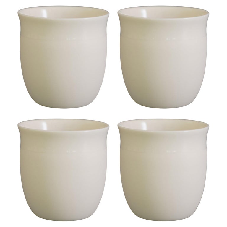 Set of 4 Plain Curve Cup by Studio Cúze For Sale at 1stDibs