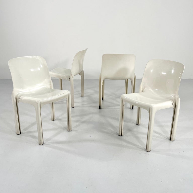 Set of 4 White Selene Chairs by Vico Magistretti for Artemide, 1970s ...