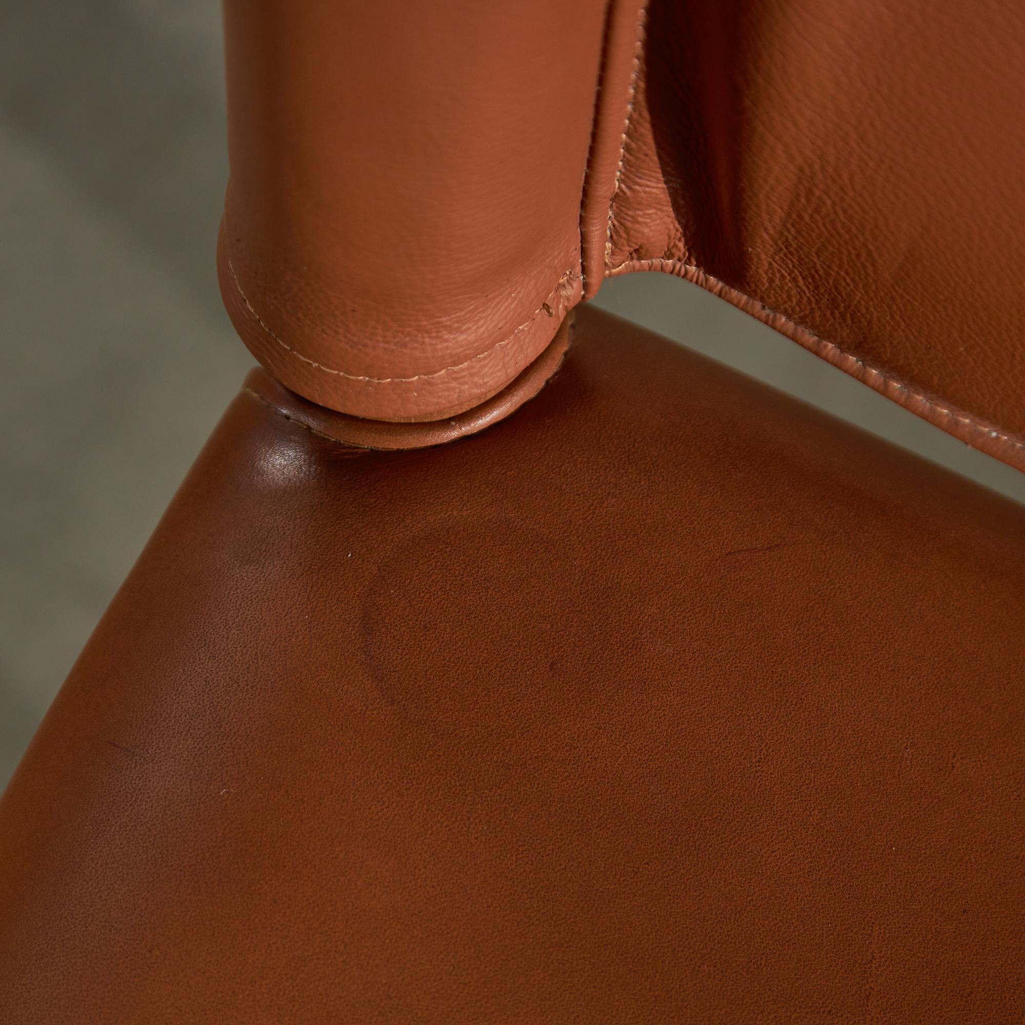 Set of 4 Wooden Chairs with Removable Leather Back For Sale at 1stDibs