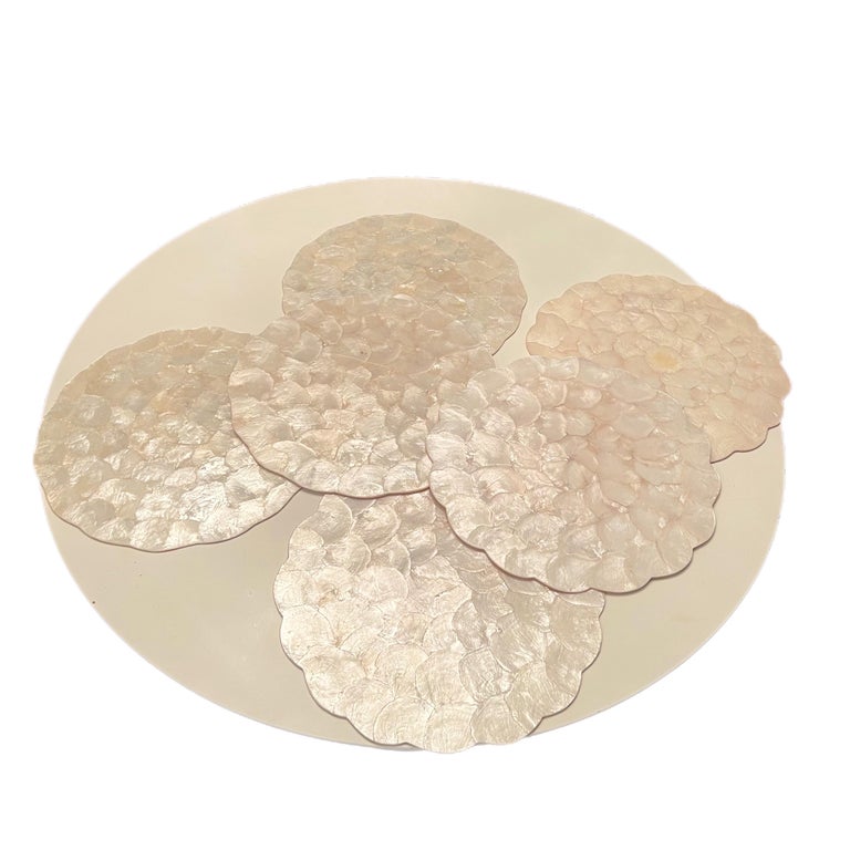 Set of 6 handcrafted capiz scalloped placemats, 1970’s For Sale at 1stDibs