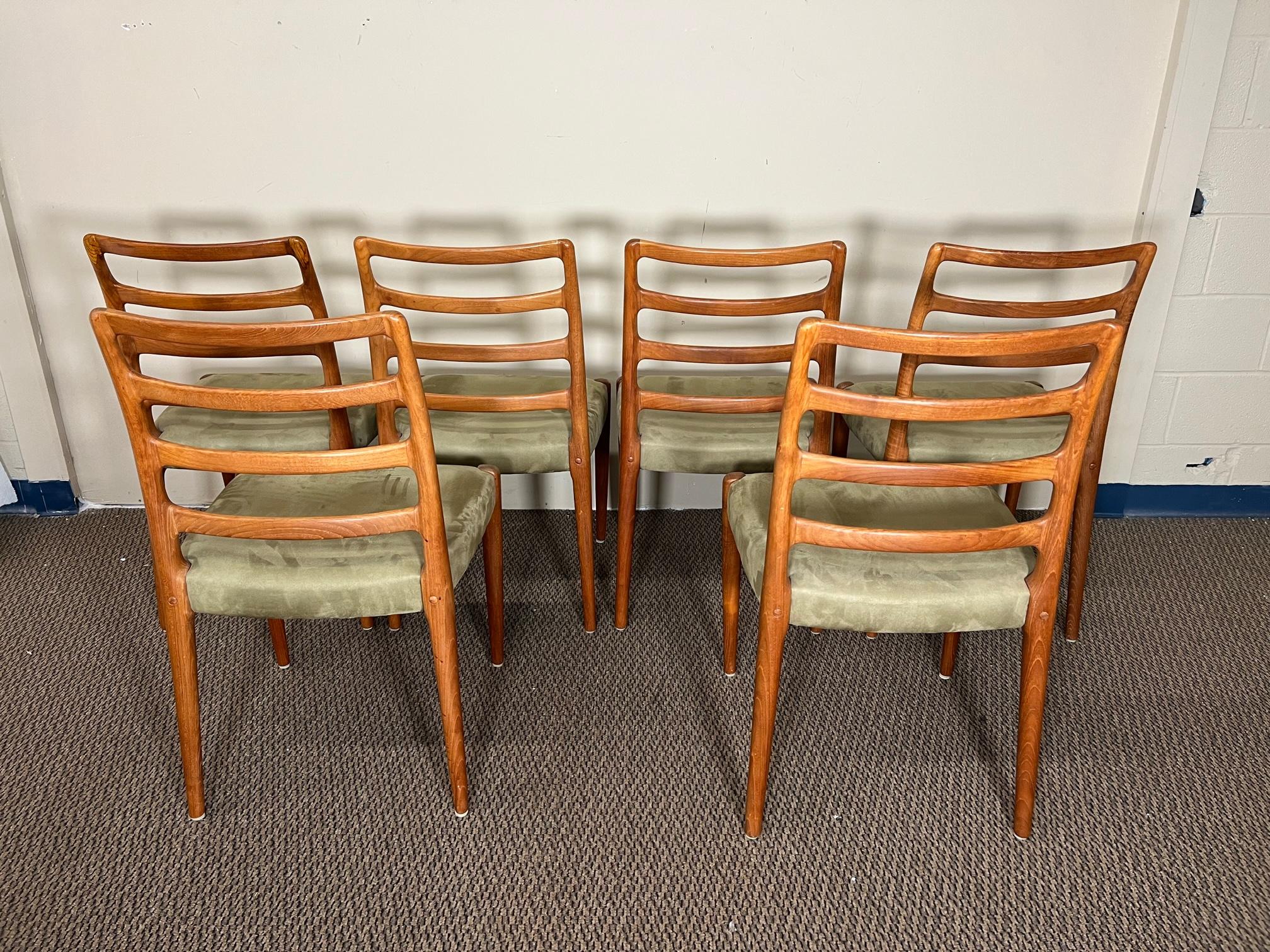 Set of 6 Midcentury Danish Modern Teak Dining Chairs Slat Back at 1stDibs