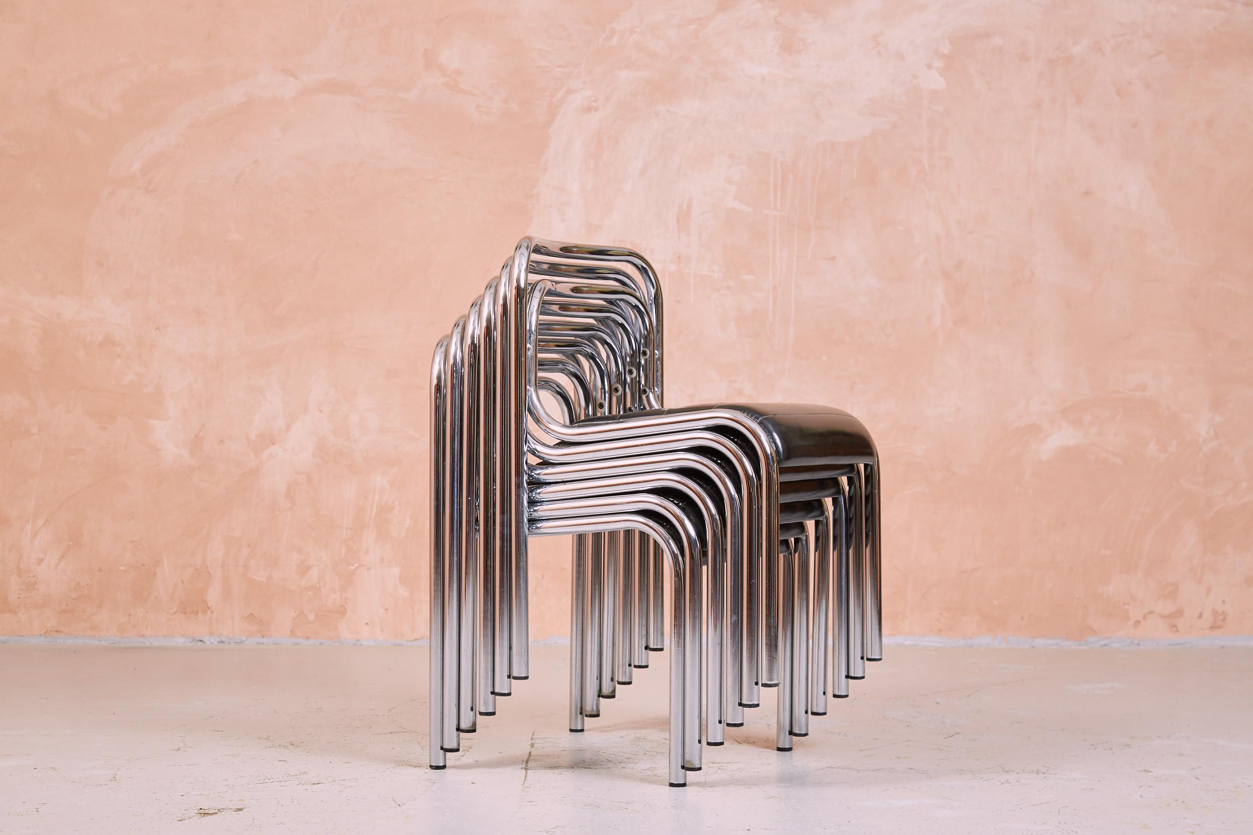 Set Of 6 Omk T5 Stacking Chairs, Designed By Rodney Kinsman, 1969 at 1stDibs