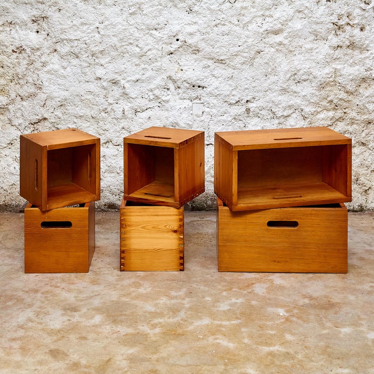 Set of 6 Pine Boxes by Jordi Vilanova, circa 1960 For Sale at 1stDibs