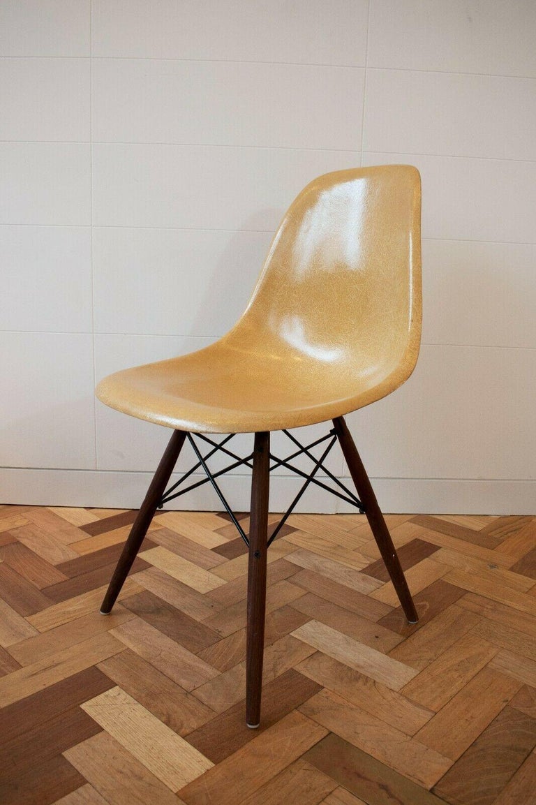 Set of 8 1960s Fibreglass Chairs by Charles and Ray Eames for Herman ...