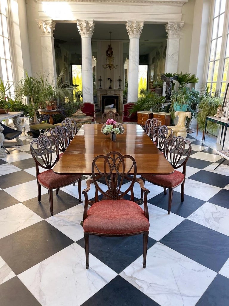 Set of 8 Hepplewhite Chairs For Sale at 1stDibs