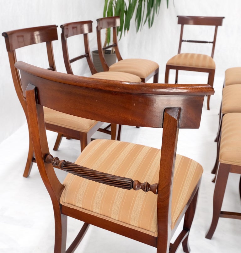 Set of 8 Mahogany Federal Style Dining Chairs For Sale at 1stDibs