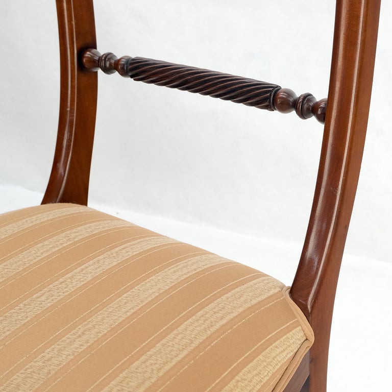 Set of 8 Mahogany Federal Style Dining Chairs For Sale at 1stDibs