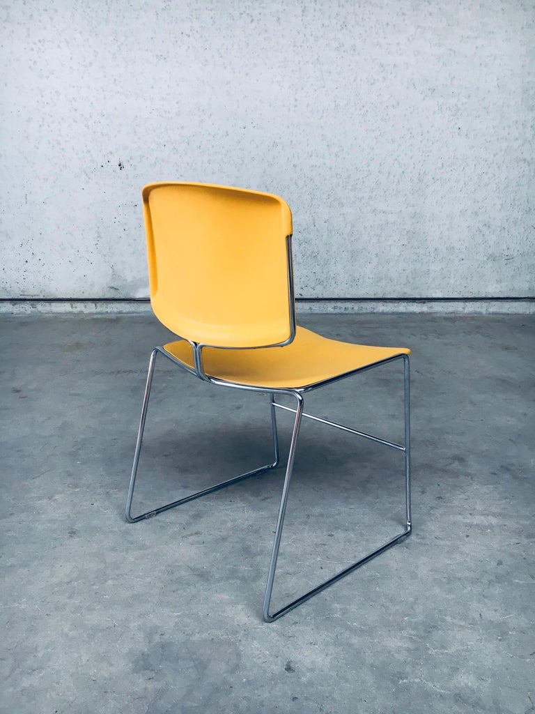 Set of 8 Max Stacker Conference / Office Chairs by Steelcase Strafor ...