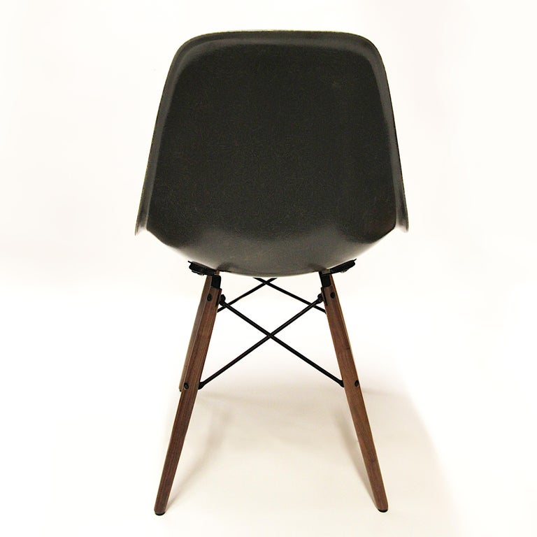 Set of 8 Mid-Century Modern Charcoal Gray Dowel Base Eames Dining Shell ...