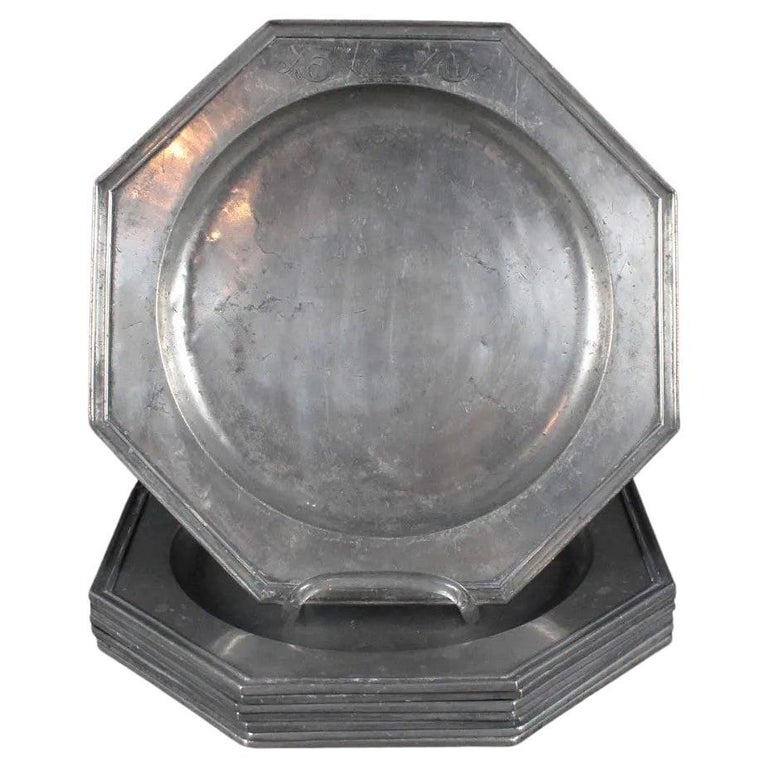 Set of 8 Pewter Octagonal Plates, 18th Century at 1stDibs