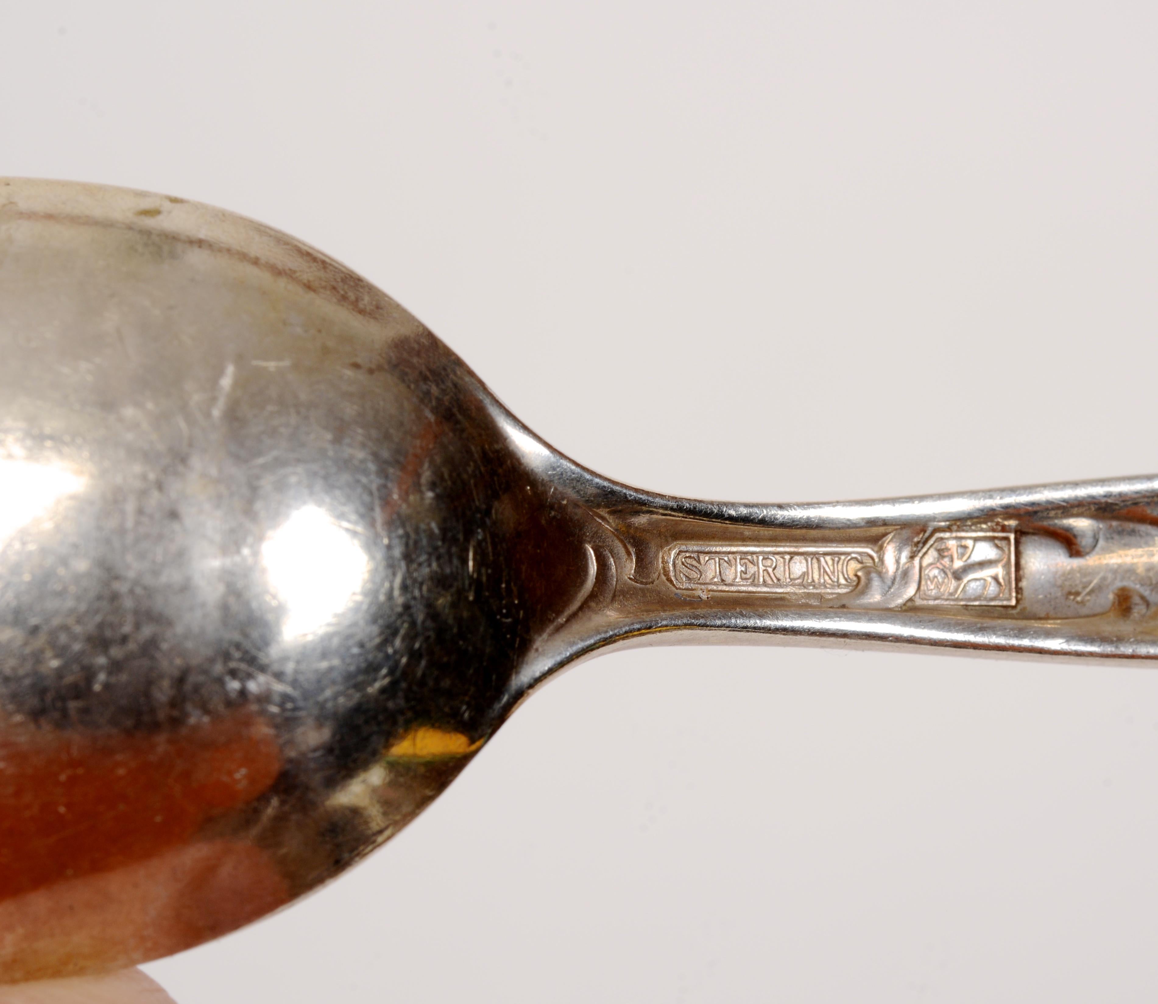 Set of 8 Sterling Silver Teaspoons Heraldic Pattern by Meriden ...