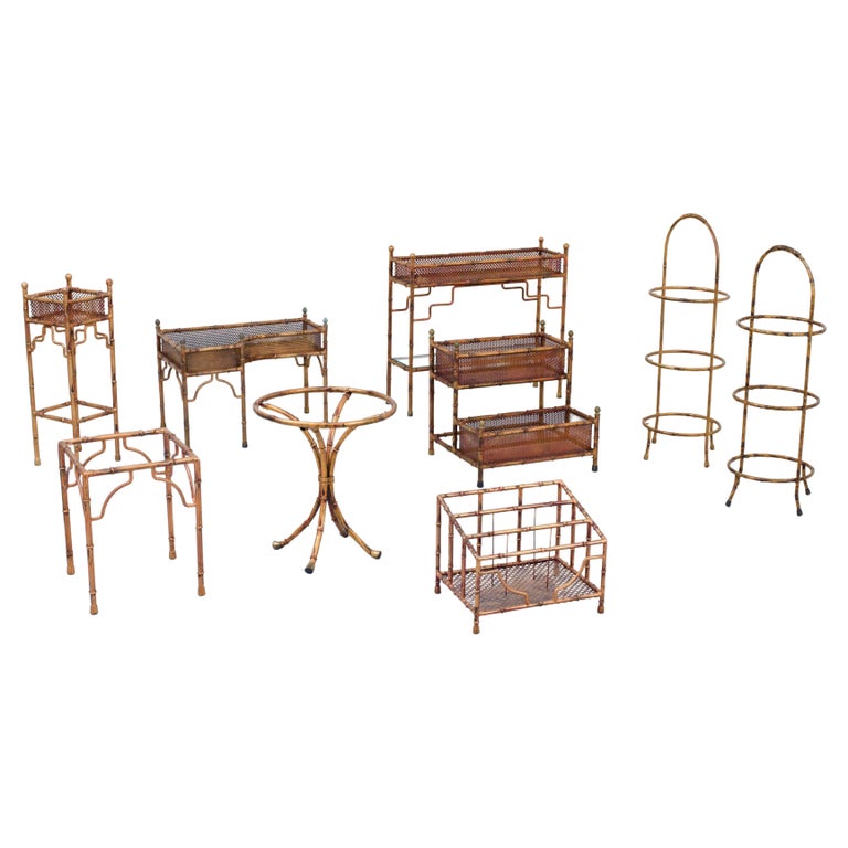 Set von 9 Pflanzgefäßen und kleinen Tischen aus Kunstbambus mit ...