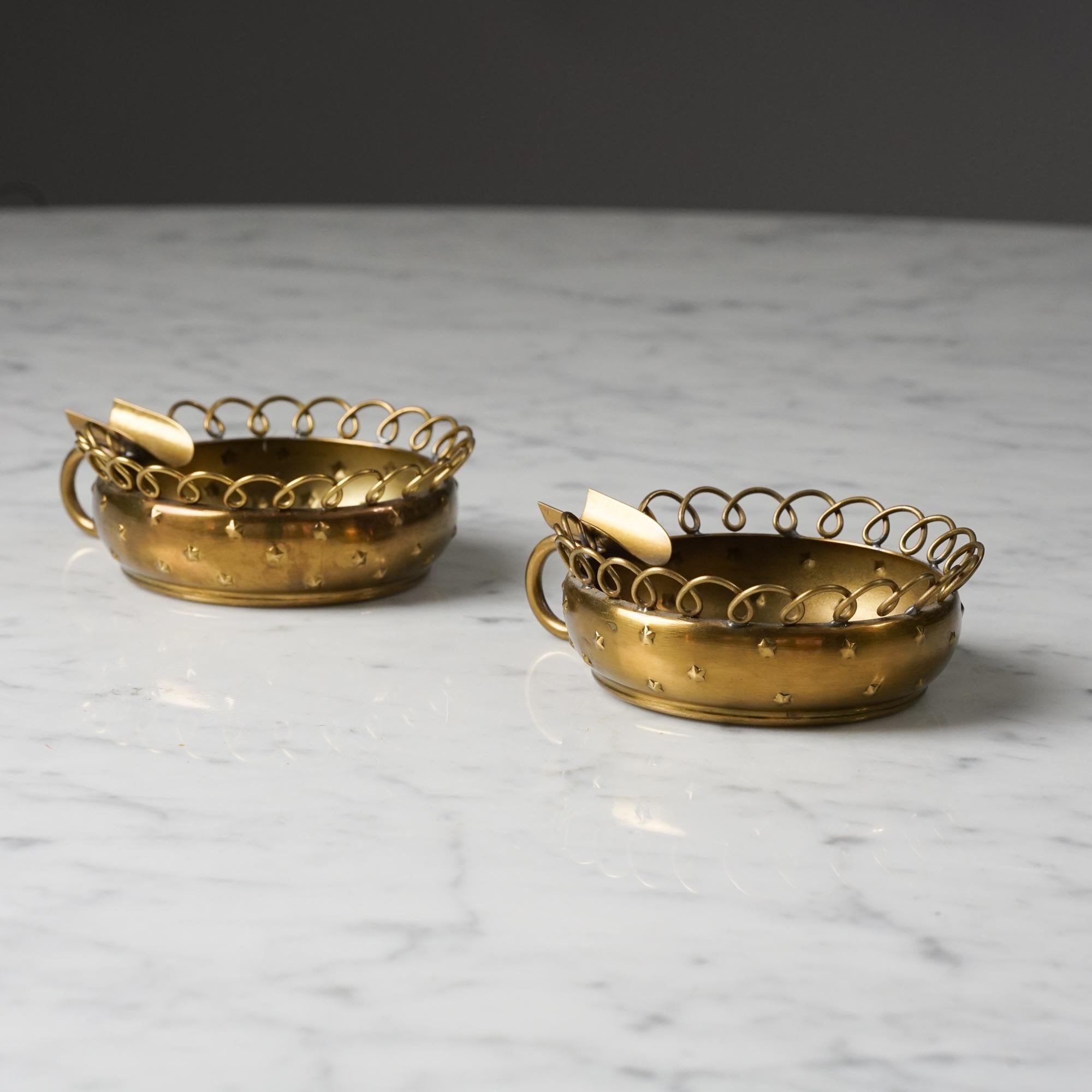 Set of Brass Ashtrays by Taidetakomo Hakkarainen, 1940s, Finland at 1stDibs