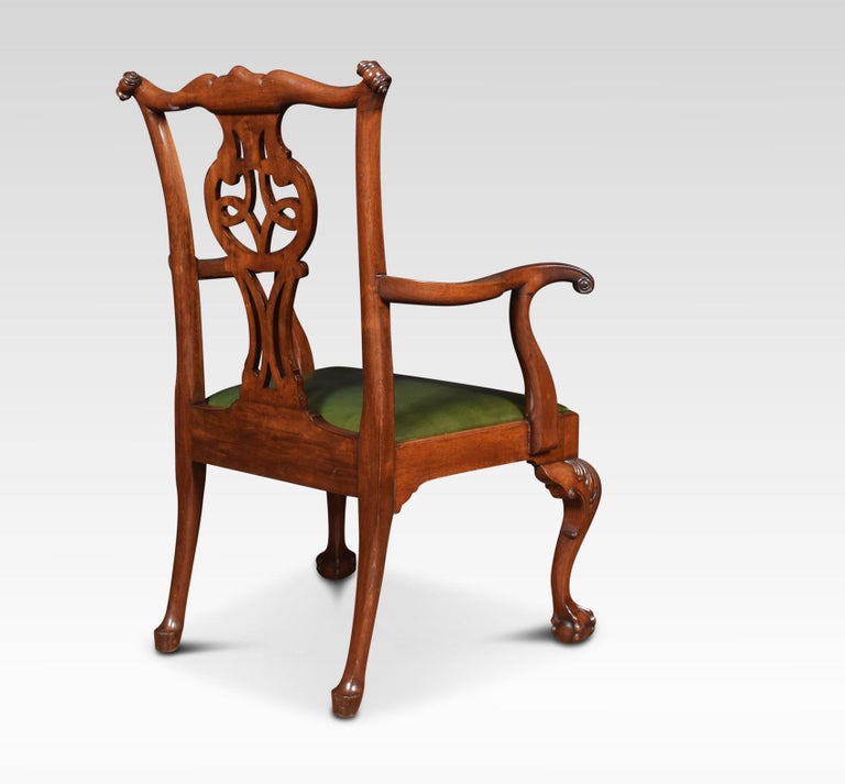 Set of Eight Chippendale Style Dining Chairs For Sale at 1stDibs