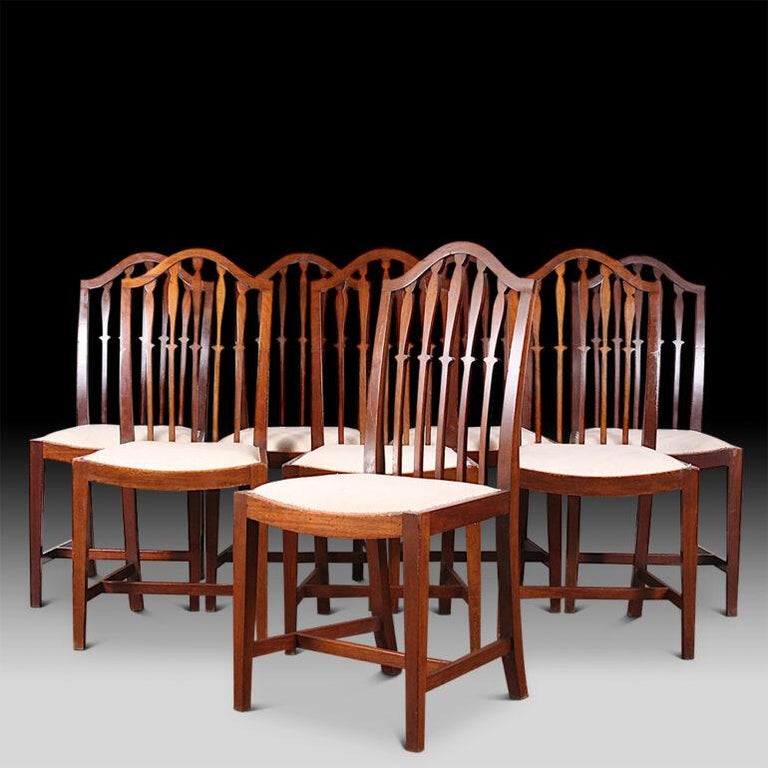 Set of Eight English Mahogany Georgian-Revival Dining Chairs For Sale ...