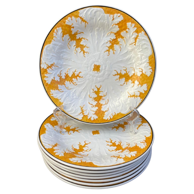 Set of Eight Orange and White Wedgwood Cabbage Plates For Sale at 1stDibs