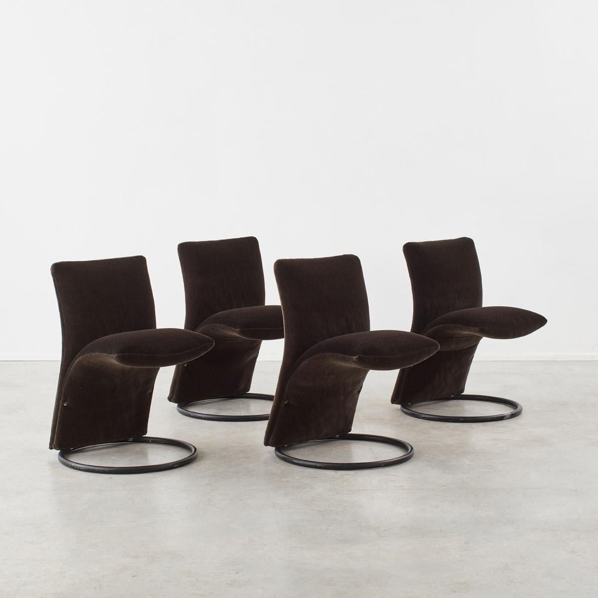 Set of Four 1970s Pompeo Fumagalli ‘Calla’ Chairs, Italy 1970s For Sale ...