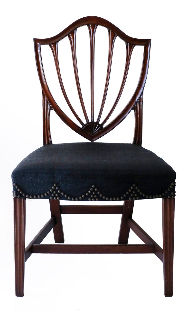 Set of Four Federal Shieldback American Hepplewhite Chairs at 1stDibs